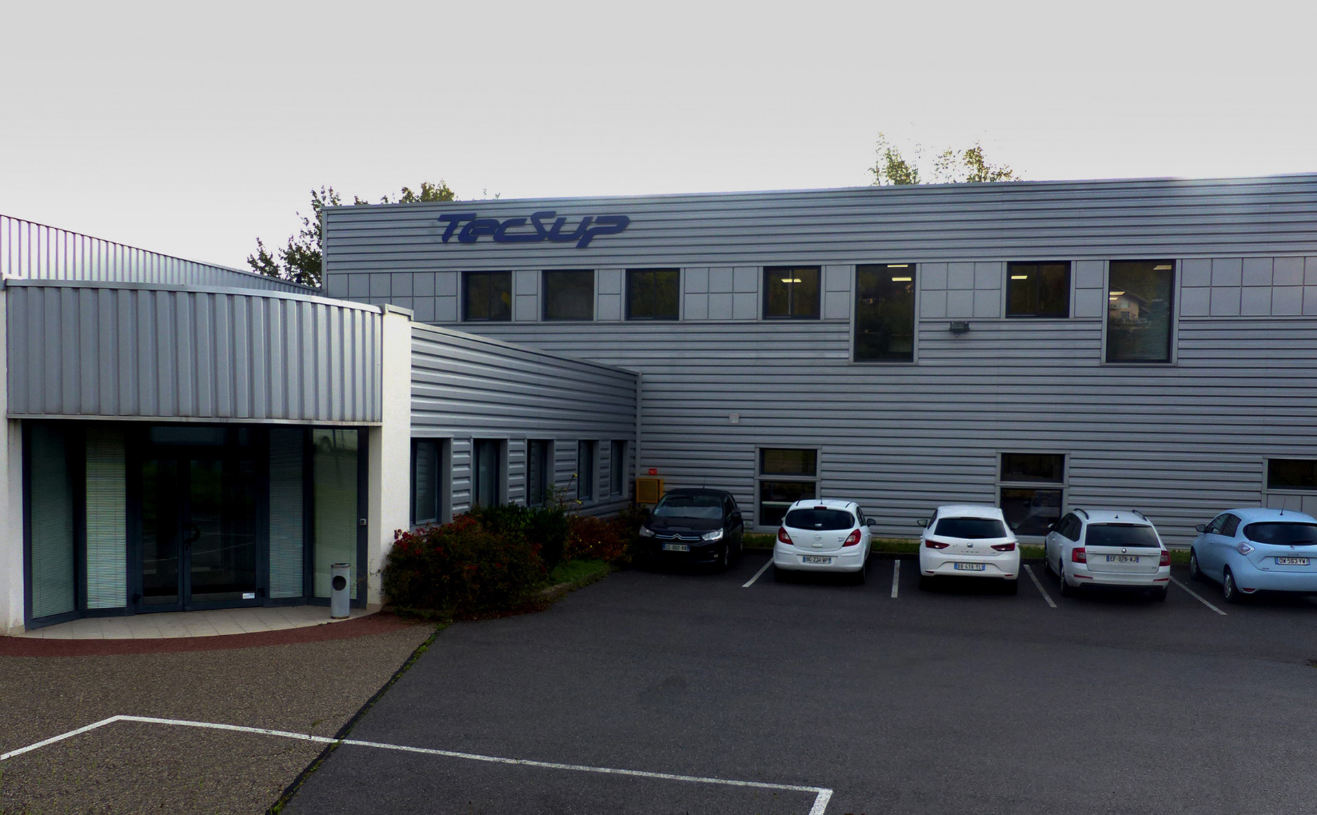 TECSUP grow and moves - TecSup